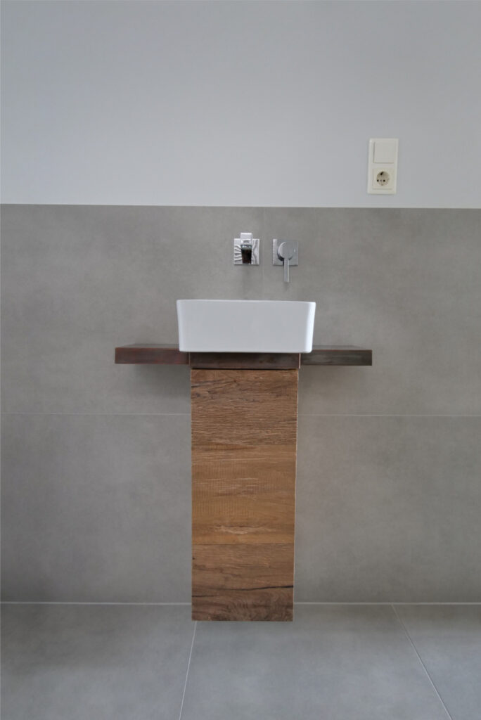 Waschtischschrank mit Kupferplatte - eintürig | Designermöbel aus Berlin